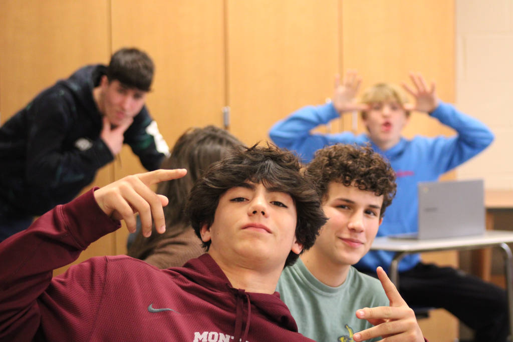 A Senior’s Survival Guide to Being a Freshman – The Sphinx